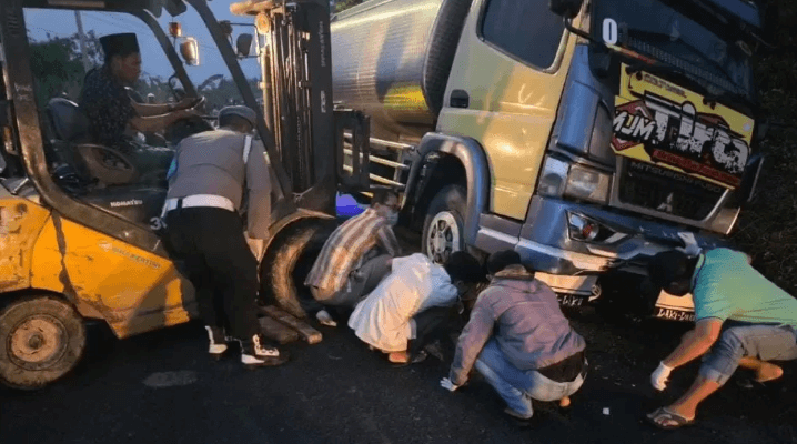 Kecelakaan Maut Balongpanggang Gresik Tewaskan Pemotor